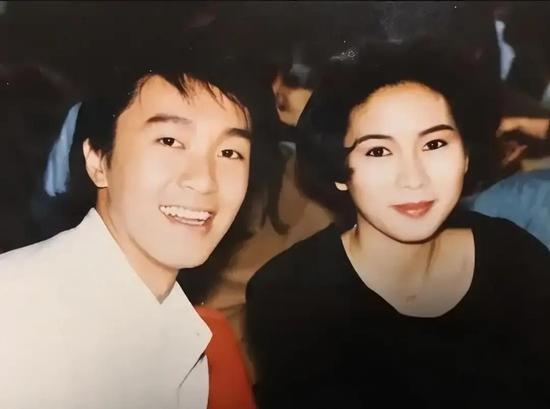 Zhou Xingchi's Love and Career - iNEWS