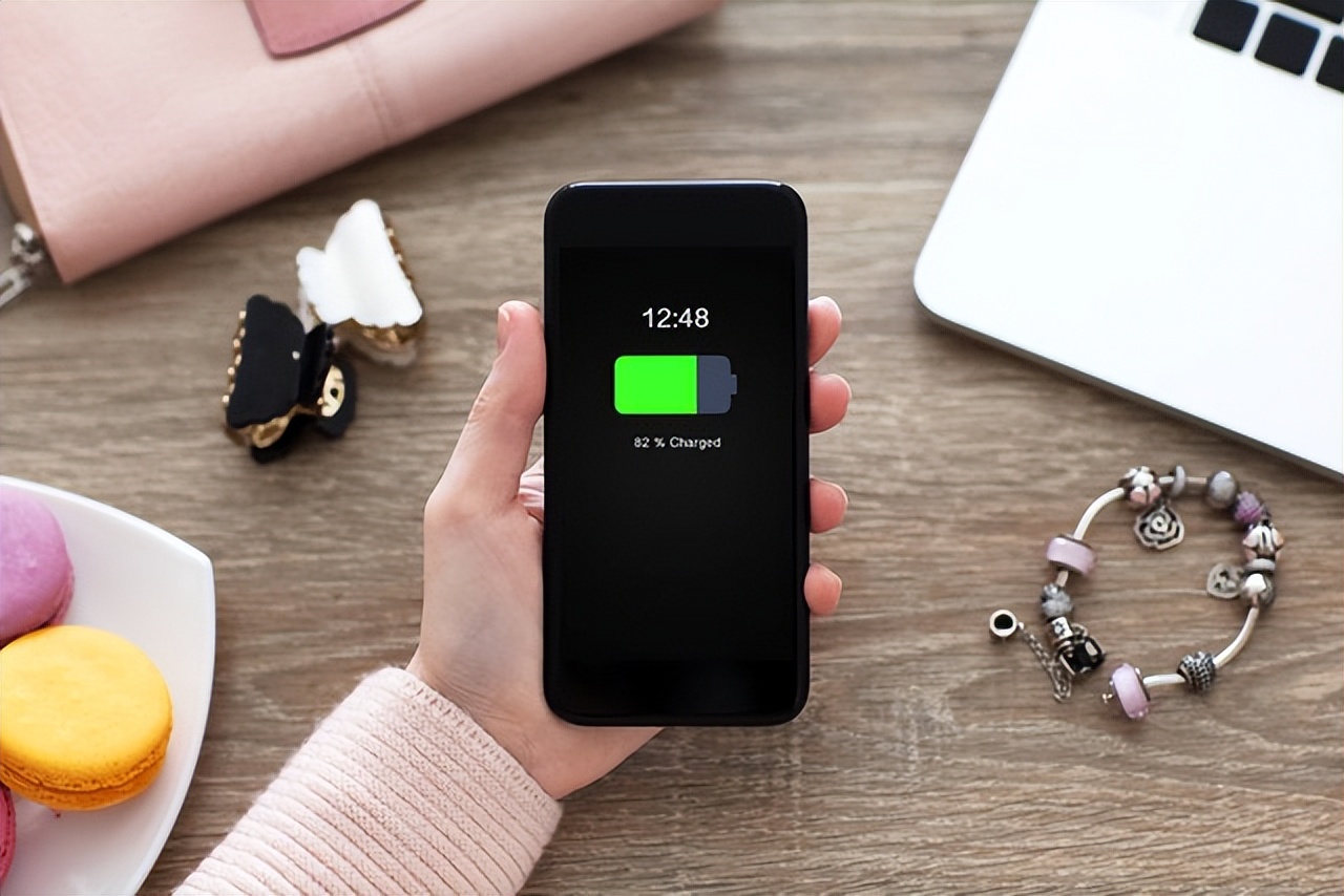 When the mobile phone is charging, is the mobile phone powered by the ...
