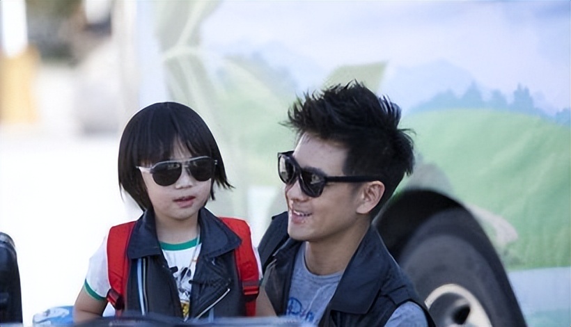 Lin Zhiying's son Kimi grew up with "plastic surgery". - iMedia