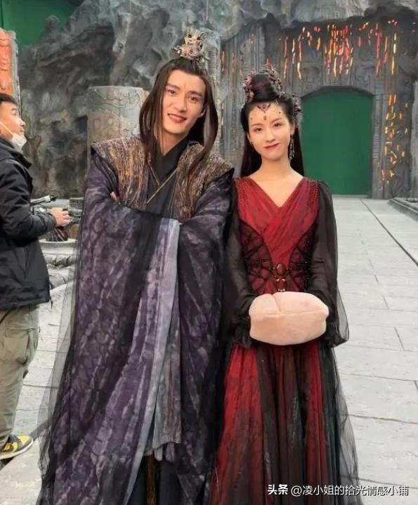 Chen Duling in "Till The End Of The Moon", has the character set ...