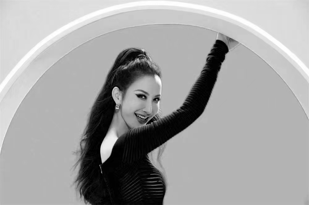 I am very saddened to hear the news of singer Coco Lee's death today ...