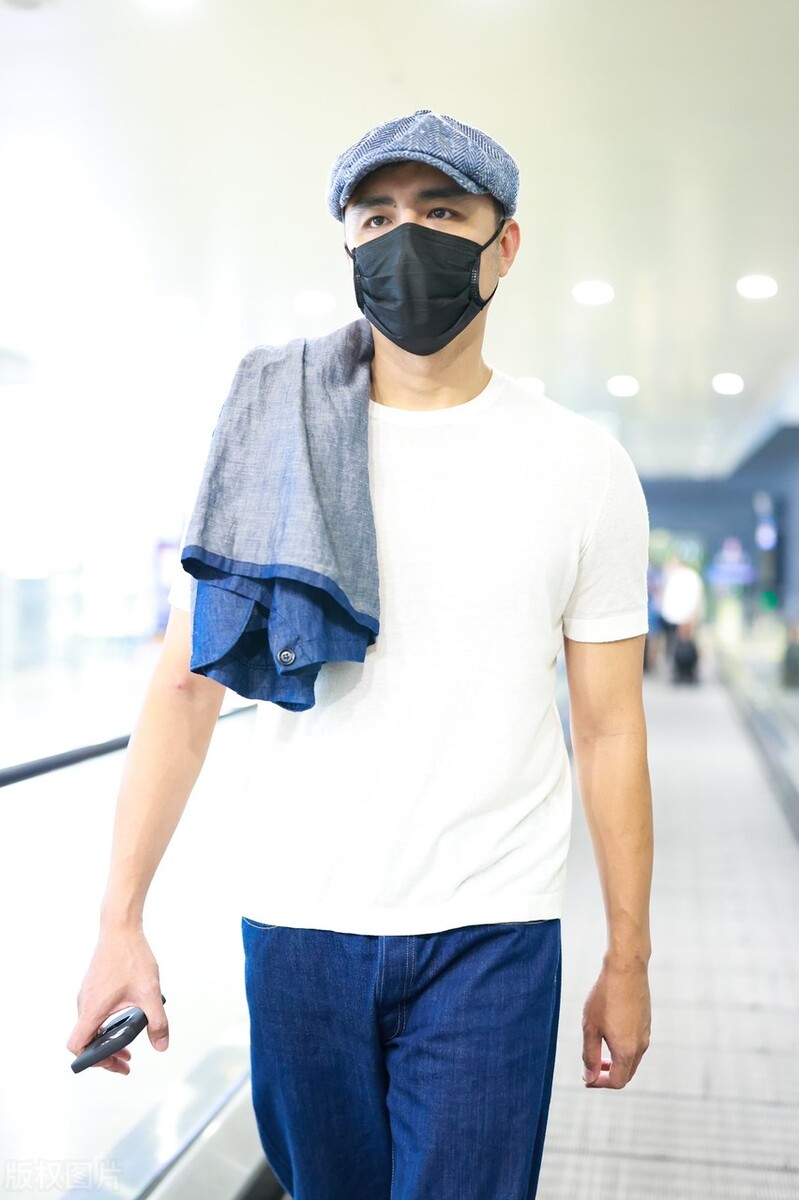 Ming Dao appeared at the airport - iNEWS