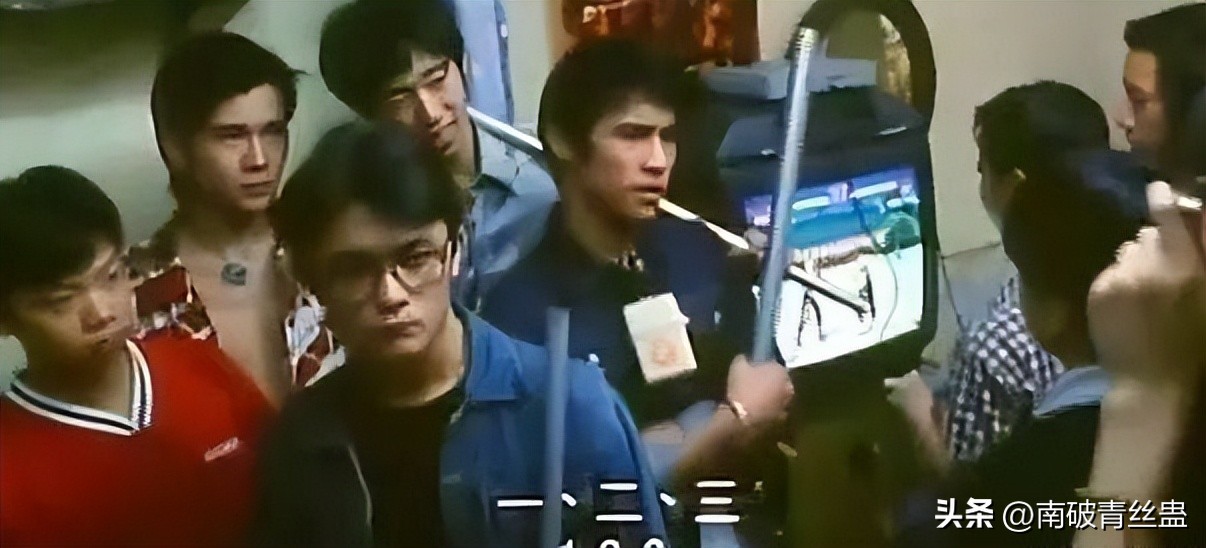 Fantasy adventure theme ceiling? The movie "Omen 3" will bring you ...