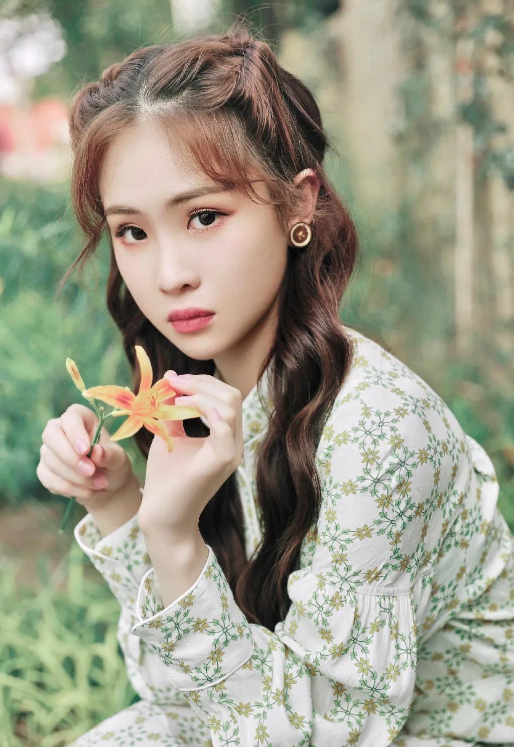 Xu Ziyin's beautiful picture - iNEWS