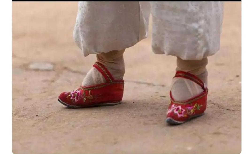 The dross of the times: the three-inch golden lotus, countless Chinese ...