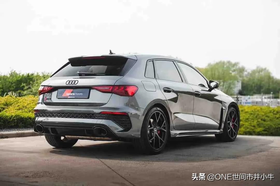 Audi RS3 Sportback (Sky Cloud Grey) - iNEWS