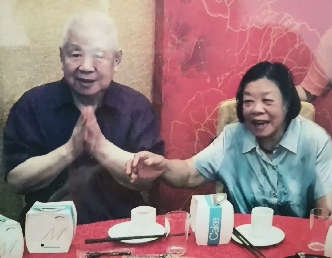 She joined the army with five pieces of Guangyang collected by her ...