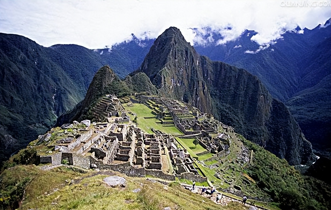 An overview of the history of the Republic of Peru, ancient ...