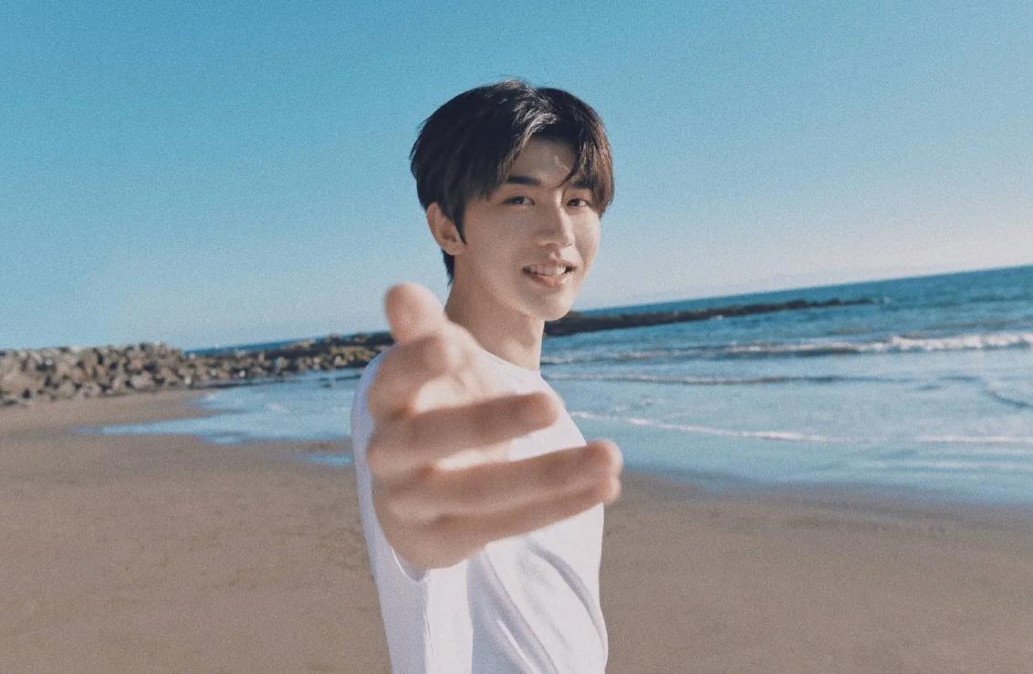 It took Cai Xukun 3 years from a newcomer to a superstar, but it only took 1 day to go from top ...