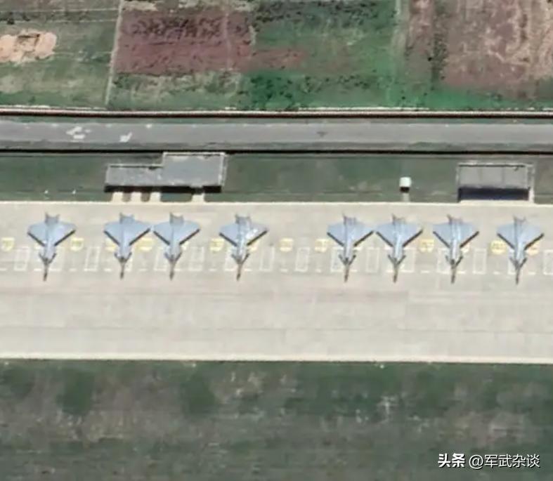 US media: There are 8 new J-20s in the Chinese Air Force Base, the ...