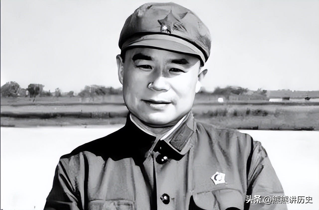 Among the column commanders under the four major field armies, 17 ...