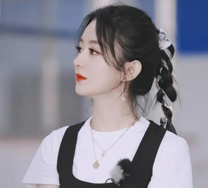 There are many masters in the entertainment industry. Whoever is a non ...