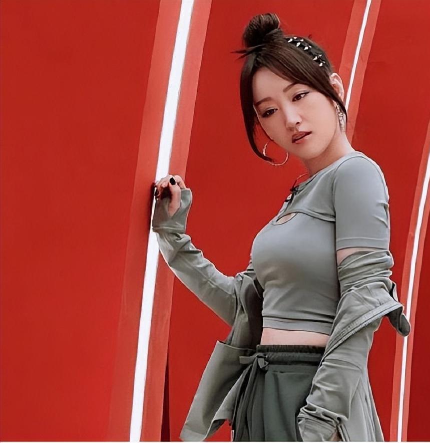 Surprised by 52-year-old Yang Yuying, netizen: go on a date with the ...