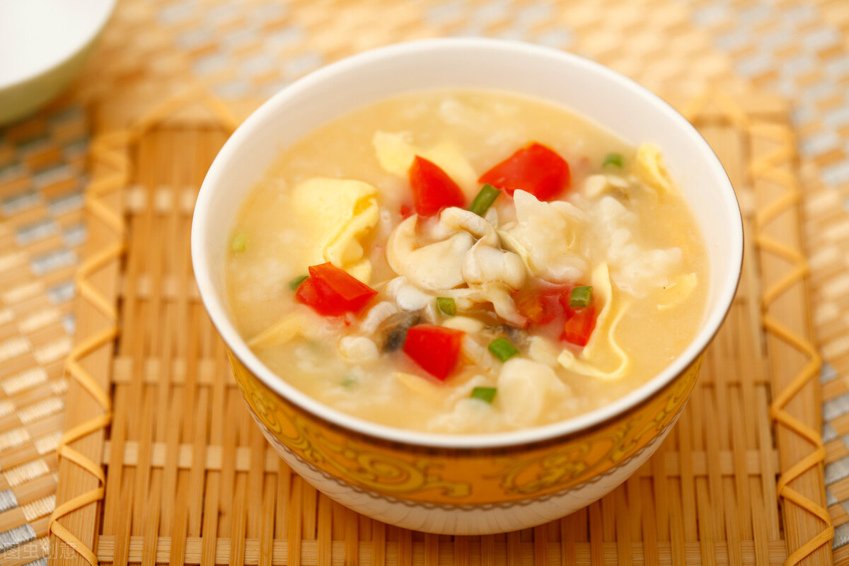 As the old saying goes: "A bowl of soup after the autumn, the body is ...