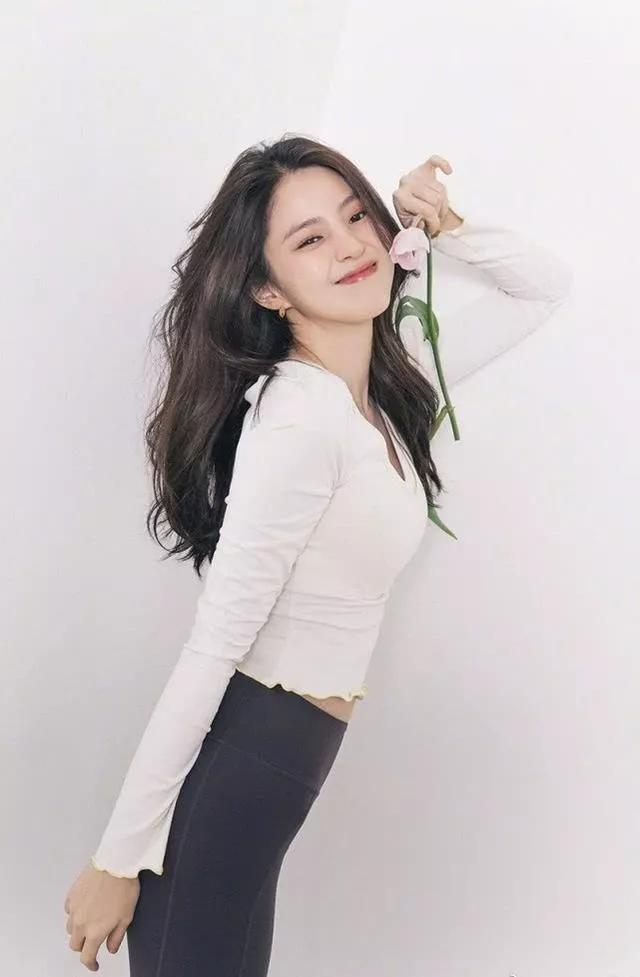 Han Suxi's beautiful photo album - iNEWS