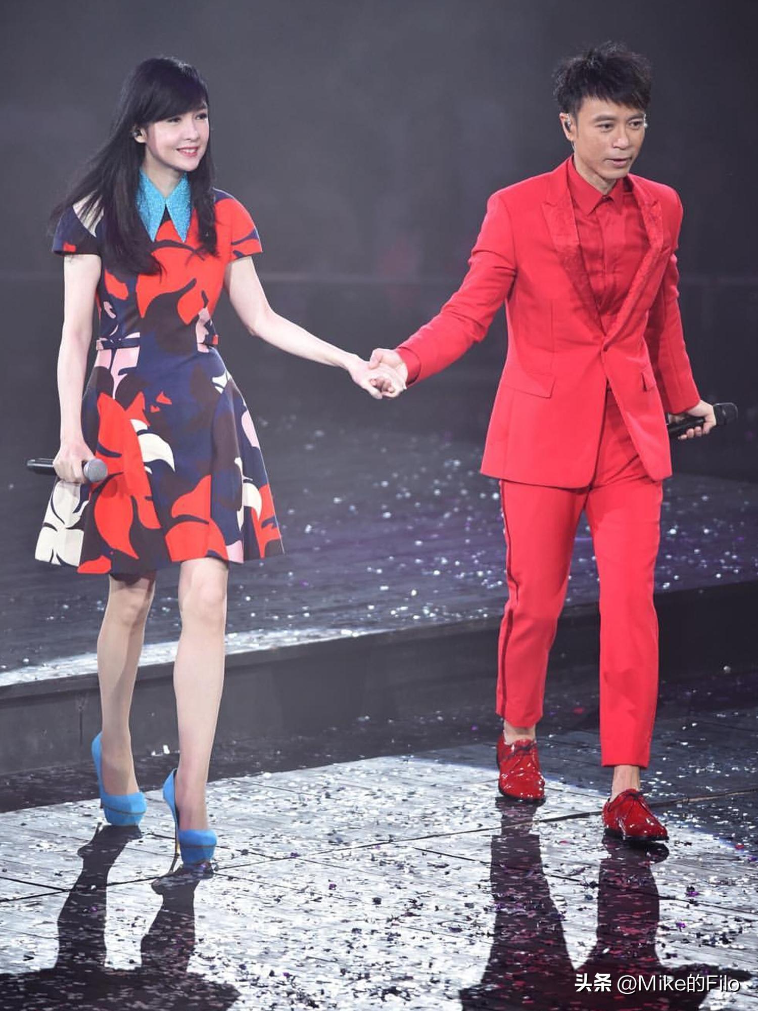 Zhou Huimin's legs and arms are thin, long and white, and her facial ...