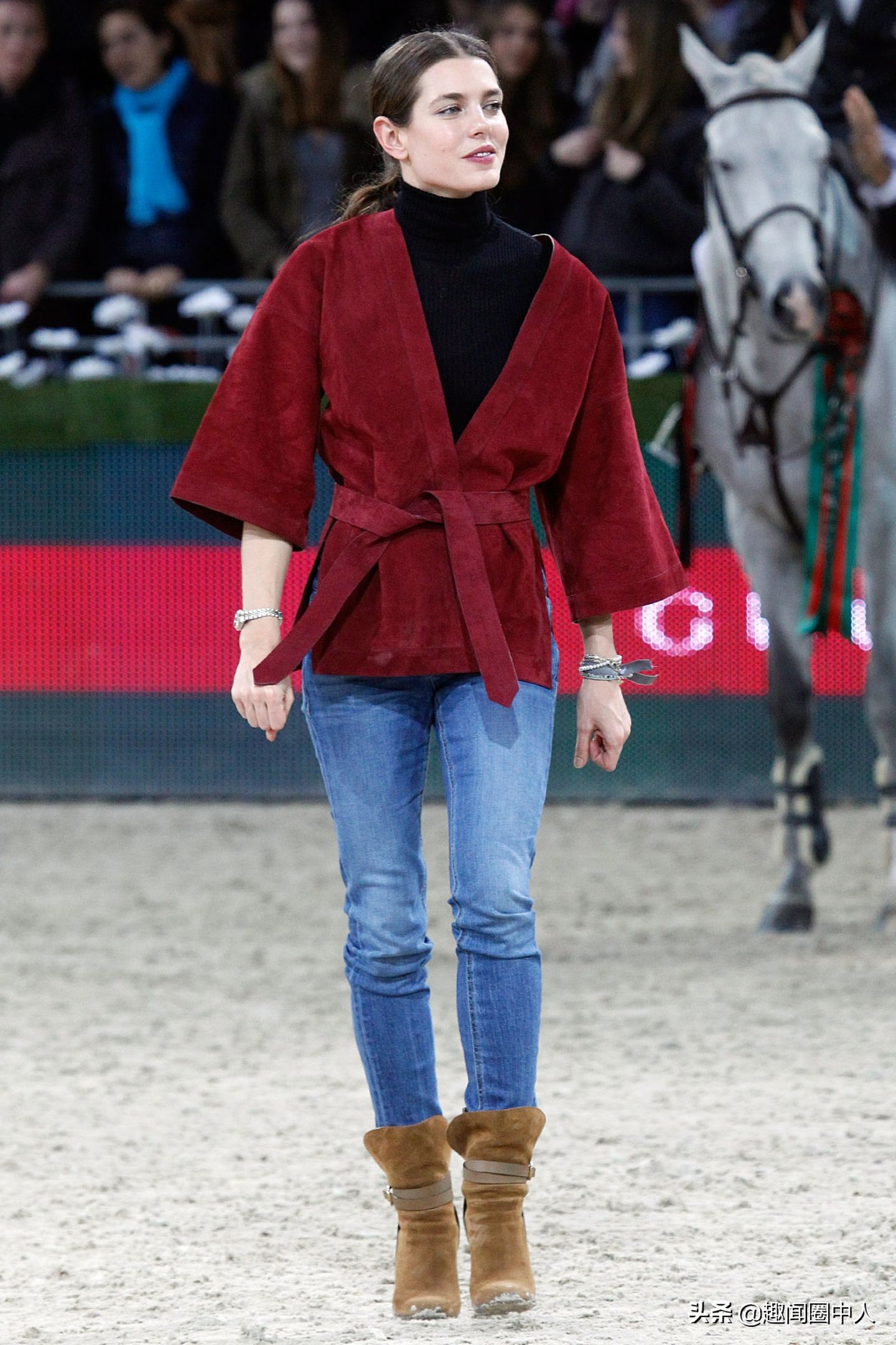 It's up to her to wear French clothes!This internet celebrity royal ...