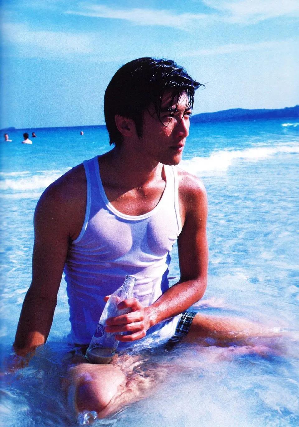 Nicholas Tse / Photo Novel (1999) - iMedia