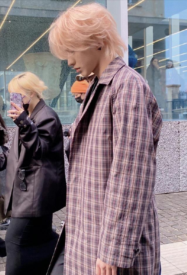 They have no representative works, but they have become the "top stream ...