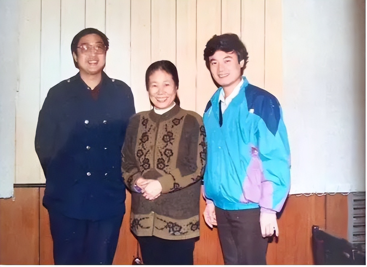 Sun Song: After becoming famous because of "Wang Husheng", he didn't have any filming. He ...