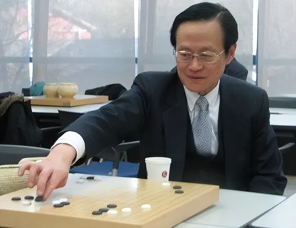 Ding Liren won the world chess champion of Chinese Chess, and the 35 ...