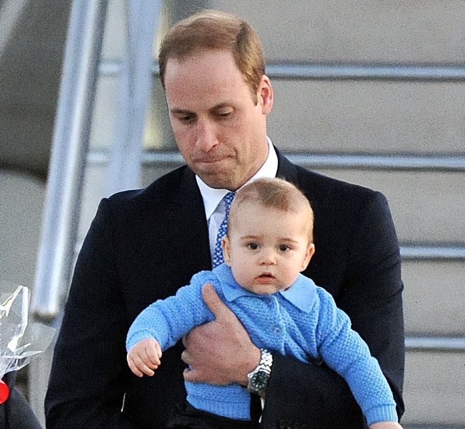 The heavy crown has crushed little Prince George - iNEWS