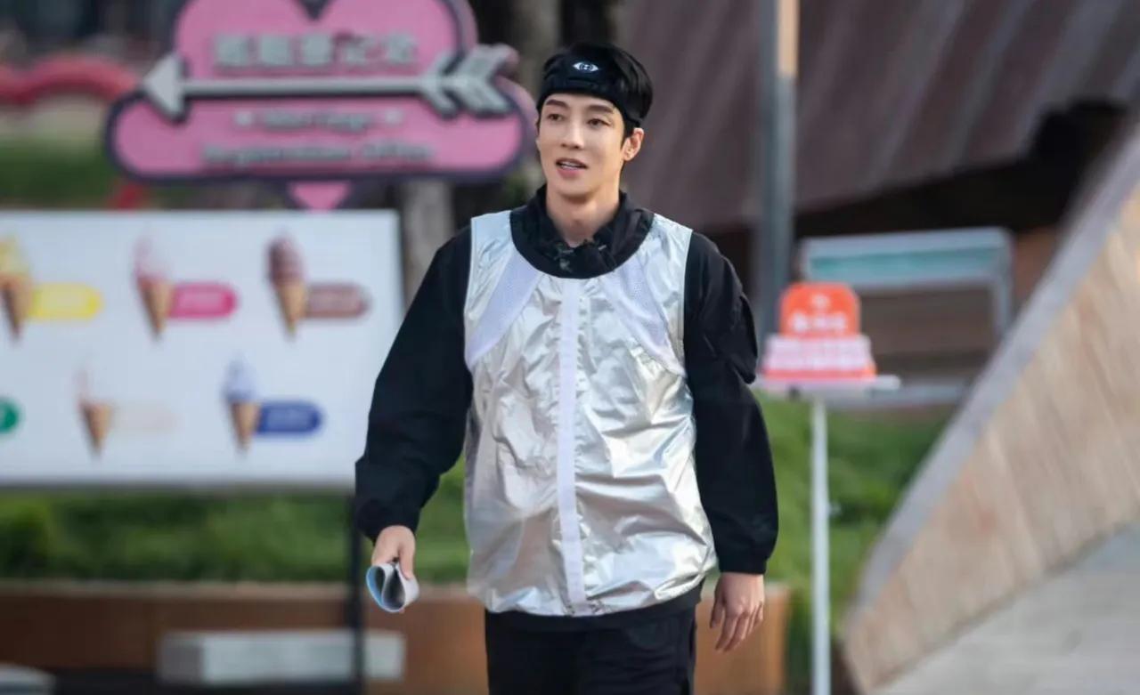 All members are accelerating: the red and silver teams confronted and upgraded Ouyang Nana is ...