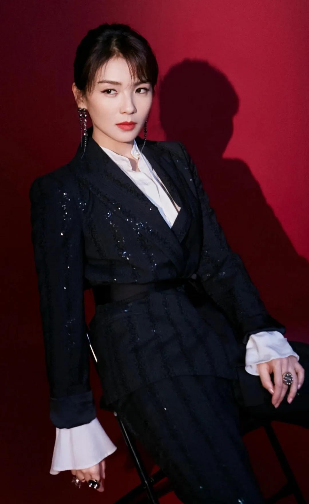 Liu Tao's beautiful photo - iNEWS