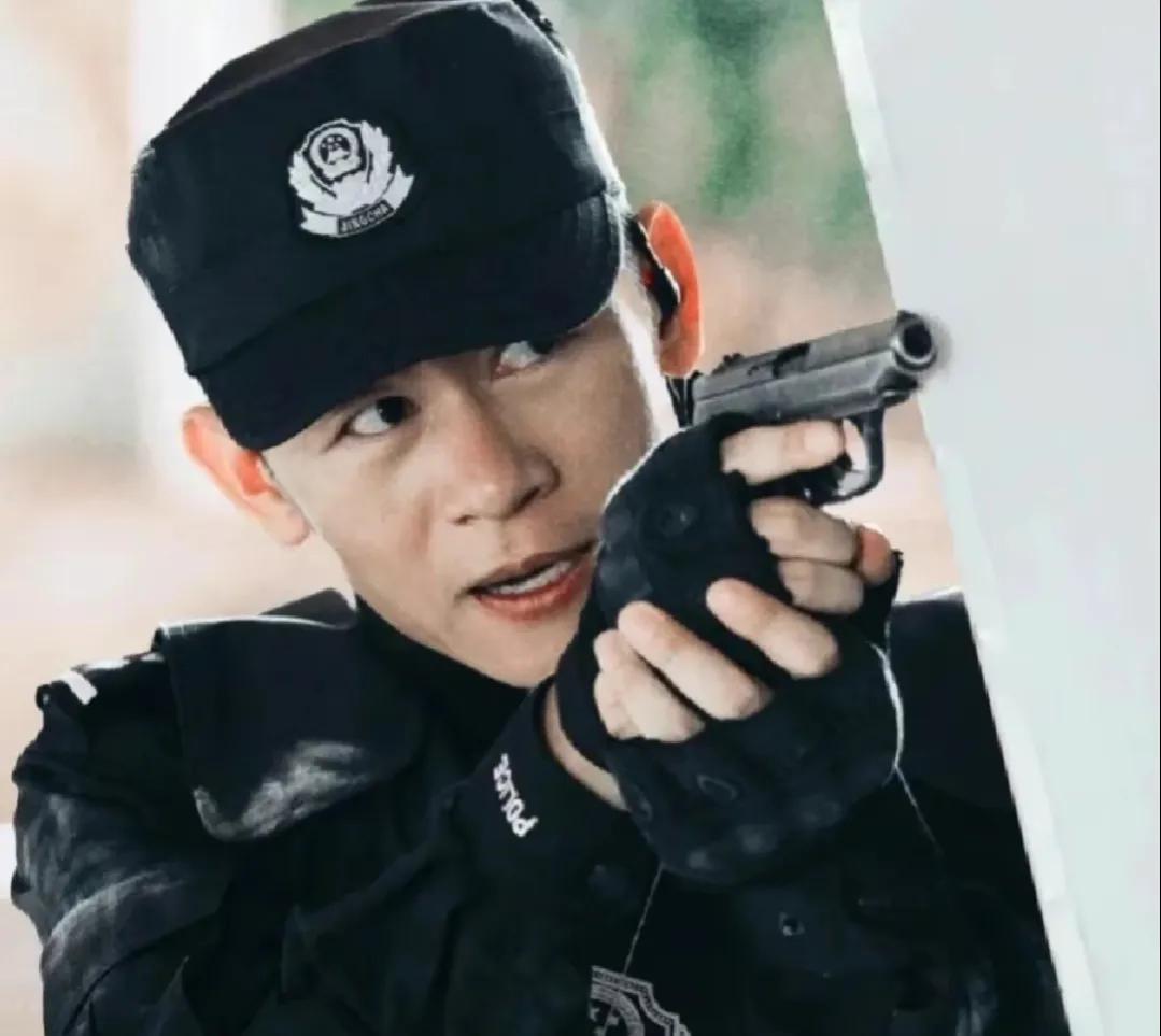 Li Xiang's actor: the struggle of the distressed role - iMedia