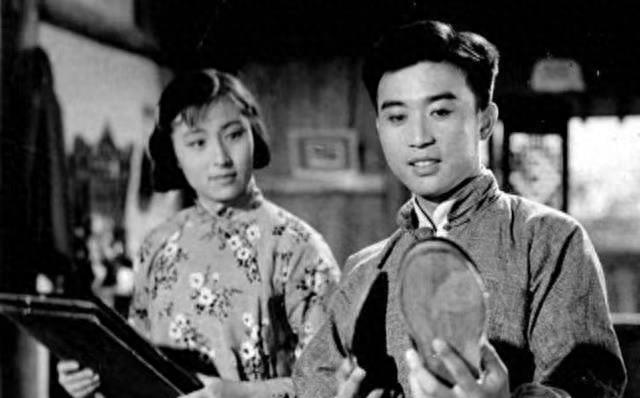 Comparing mother and son of veteran actors, Zhang Kaili's daughter has ...