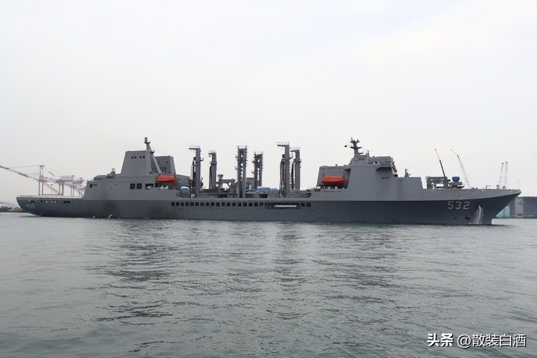 Displacement of more than 20,000 tons!Which is the largest ship in the ...