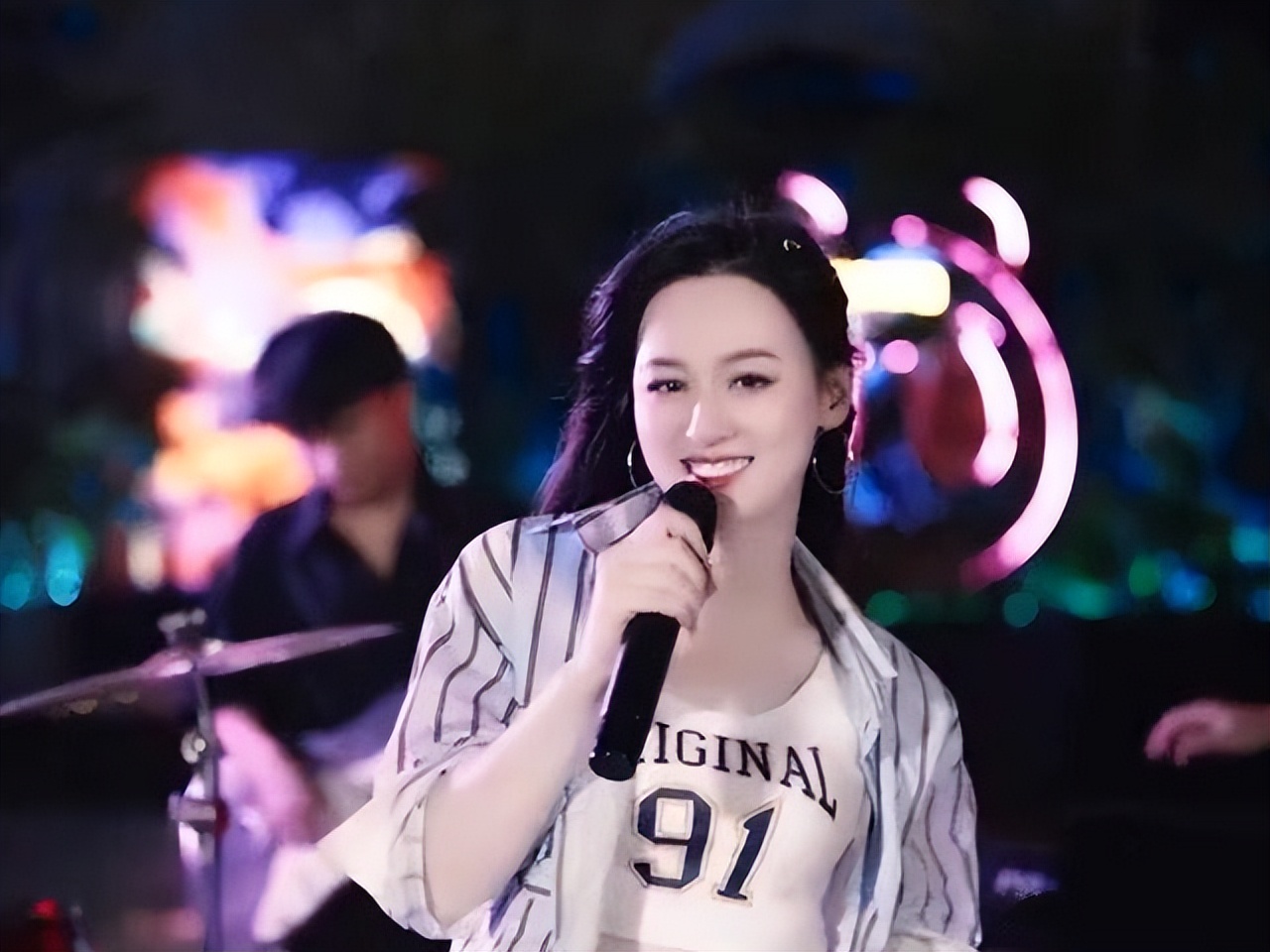 Facts have proved that 40-year-old Tang Yi, with 40 million fans ...