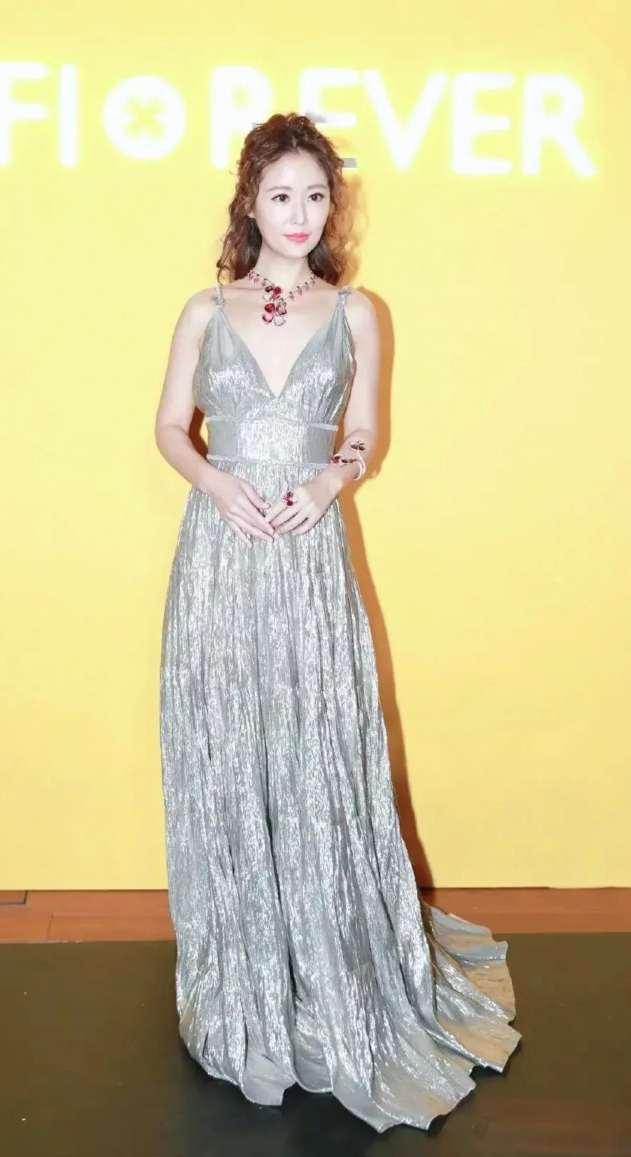 Ruby Lin big beauty - iMedia