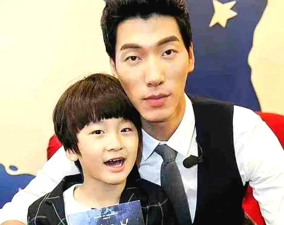 Zhang Liang posted a response to his 14-year-old son's love affair ...