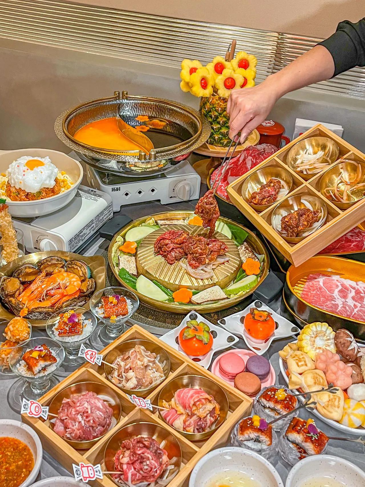 Chongqing's self-service barbecue restaurant with comic filters, cloud ...