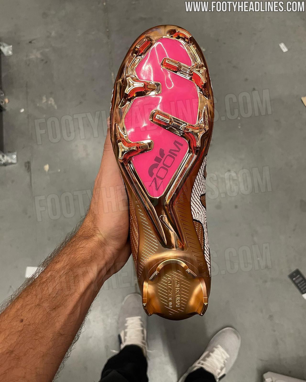 Nike's new color matching Zoom Mercurial football boots physical ...