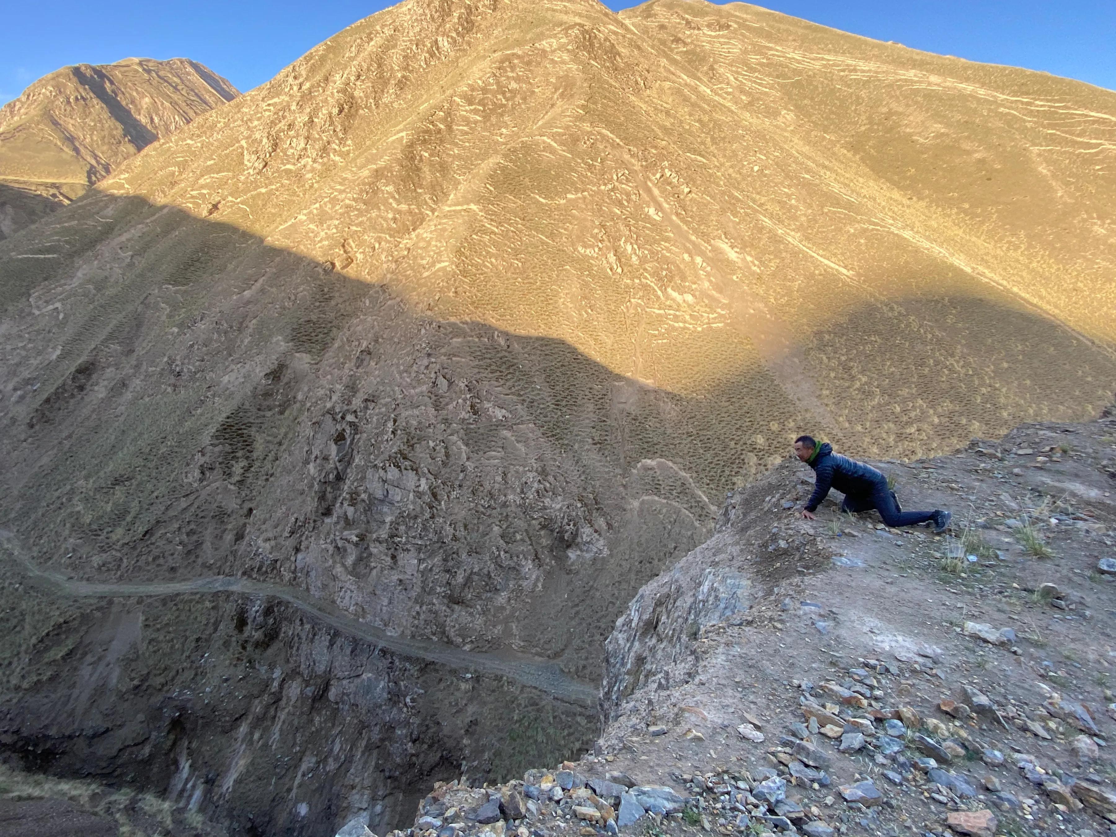 Some Precautions for Crossing the Keriya Ancient Trail in July and ...