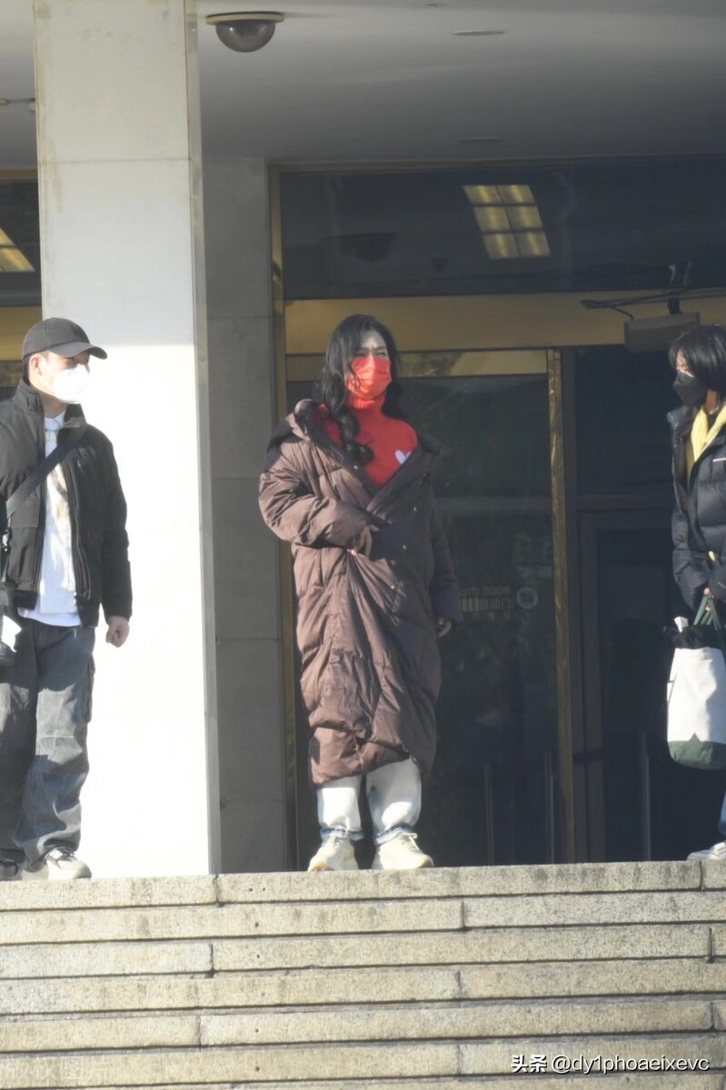 Wan Qian, Ling Hua, Zhou Shen, Sha Yi, He Bing and other stars appeared ...