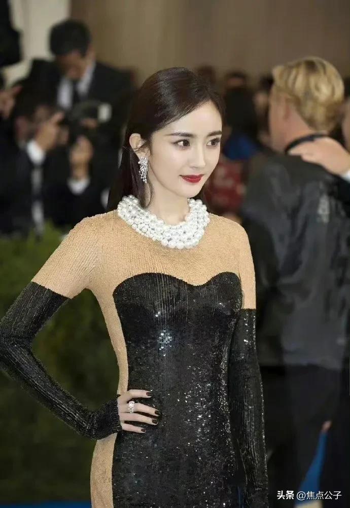 Sneaking seats on Weibo night? Peng Yuyan offended Li Bingbing, and now his resources have ...