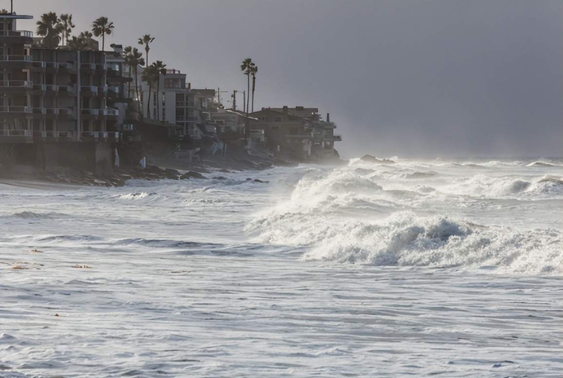 The sea level rose by 15 centimeters in 117 years, and it may be 1.1 ...