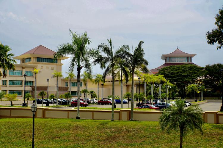 The Development of Brunei Empire's Early Political System and Its ...