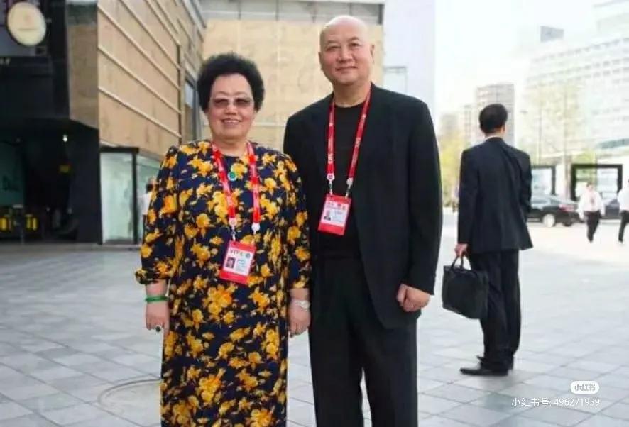 Chen Lihua made a will: 10 billion for each child, and the rest will belong to Tang Seng - iMedia