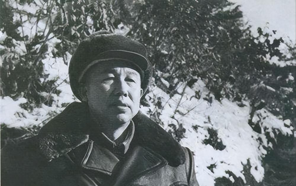 The two generals came to say goodbye, and Mr. Peng made an exception ...