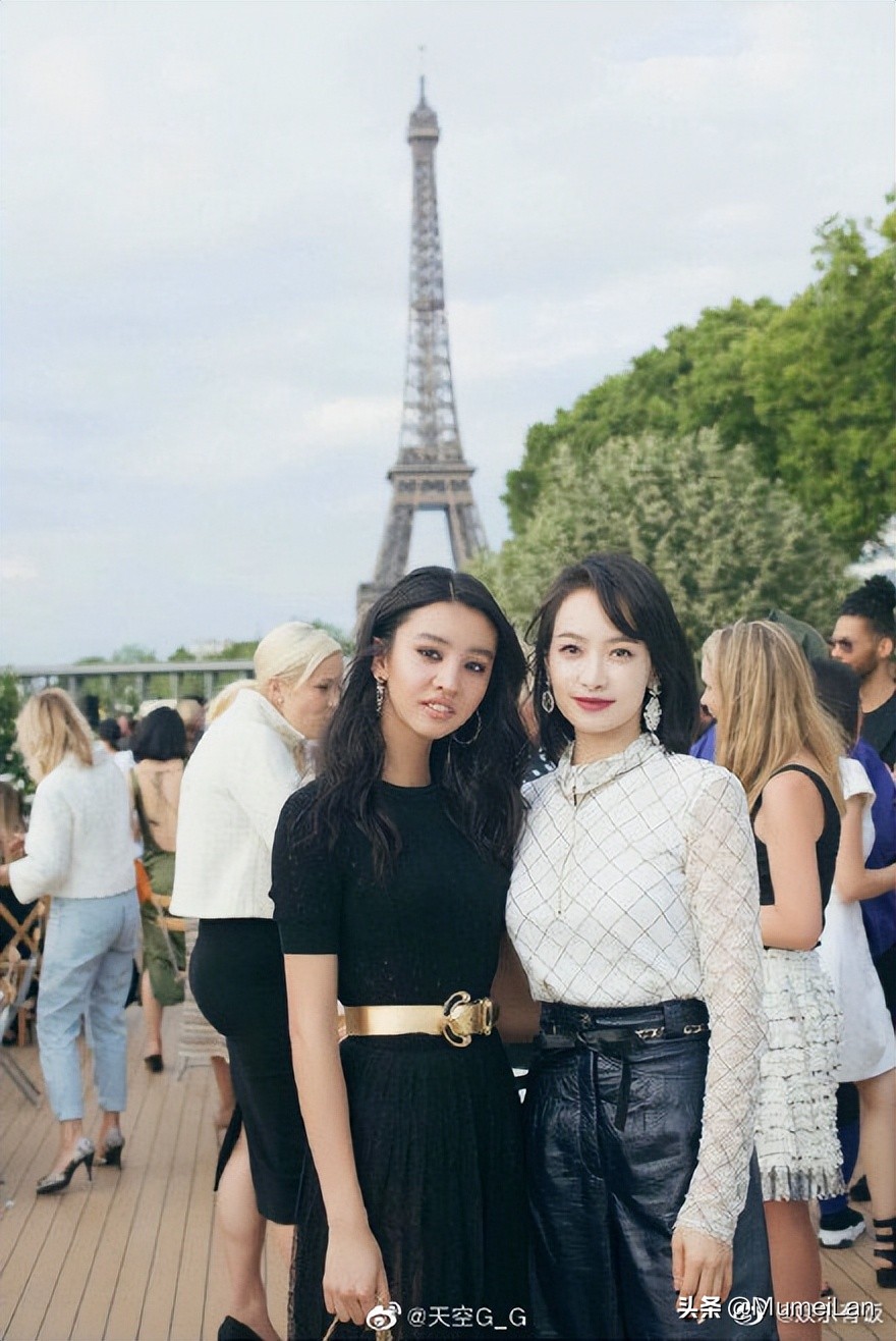 It turns out that these stars are in the same frame!Li Yifeng and Jung ...