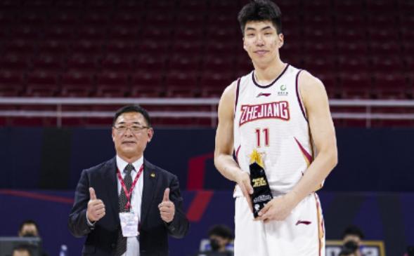 Yu Jiahao officially left the team and went to the United States for ...