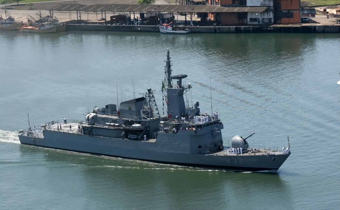 The South American version of the British Type 21 Admiral-class frigate ...