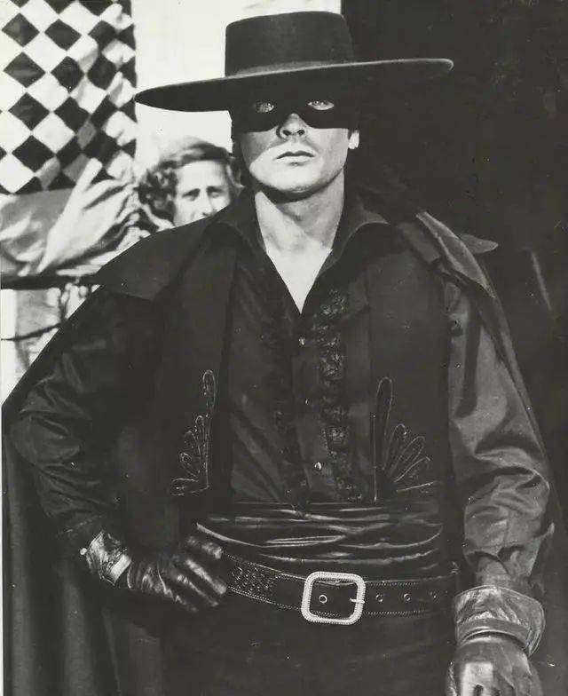 Sad news, "Zorro" is gone! French superstar Alain Delon passed away ...