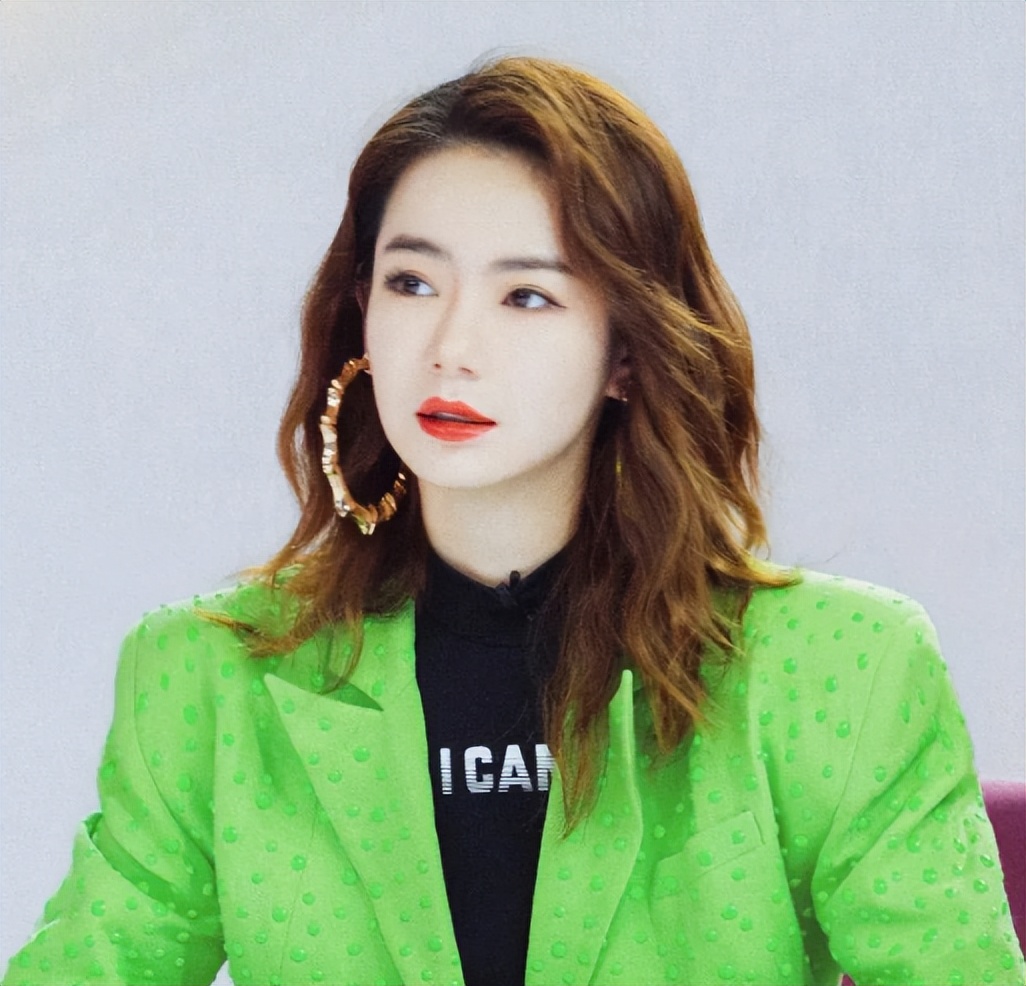 Qi Wei confessed that she encountered unspoken rules and was called into the room by the ...