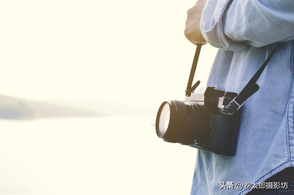 When traveling, don't ask others to borrow your camera - iNEWS