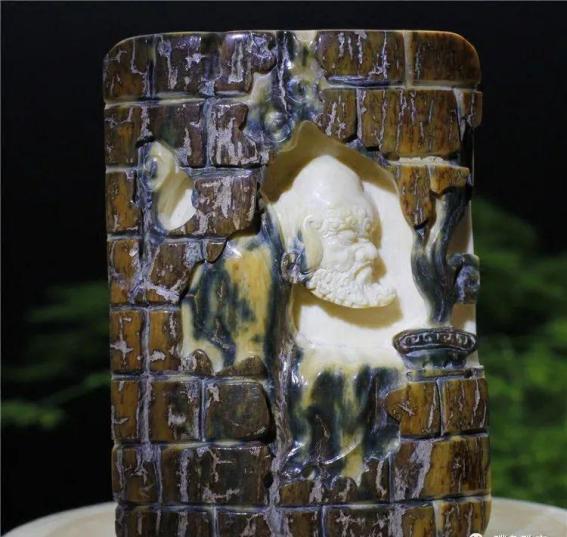 The skin color of mammoth ivory is the pursuit of experienced players ...